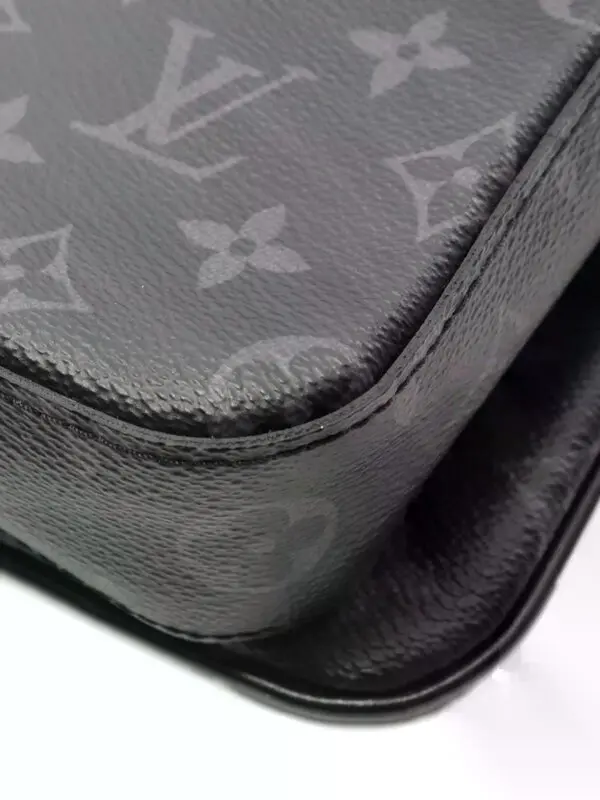 LOUIS VUITTON 2021 Monogram Eclipse Messenger Bag - Black