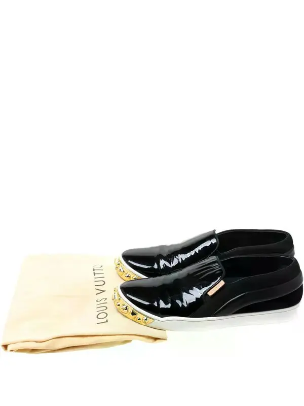 LOUIS VUITTON 2024 Stud-embellished Sneakers