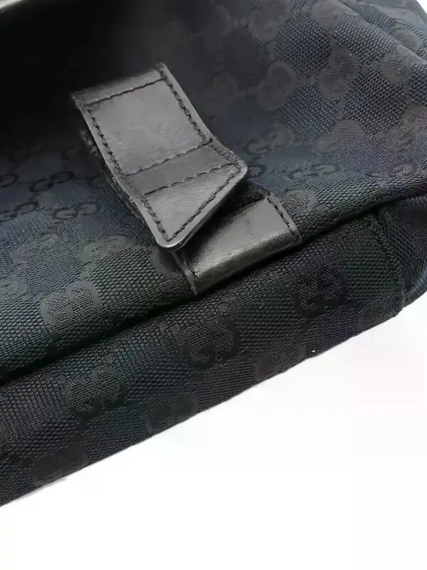 Gucci 2000 Gg-canvas Shoulder Bag