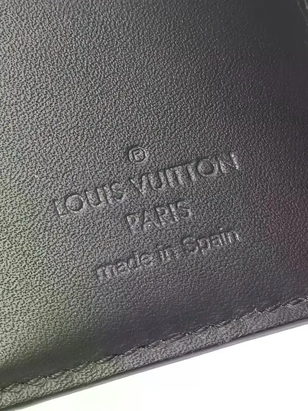 LOUIS VUITTON Discovery Wallet