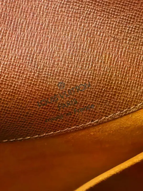 LOUIS VUITTON 2001 Monogram Adjustable Shoulder Bag