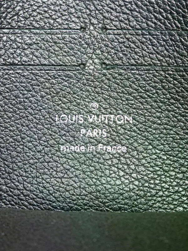 LOUIS VUITTON Mylockme Chain Pochette