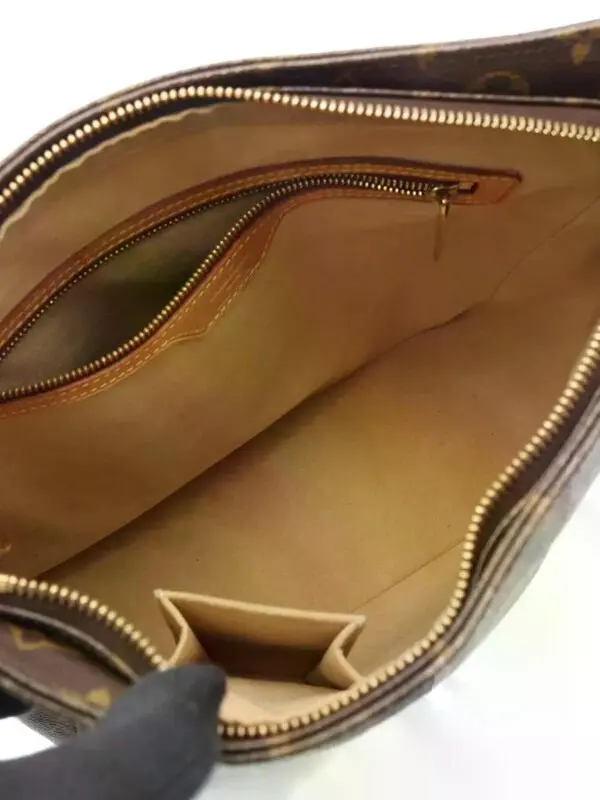 LOUIS VUITTON Looping Gm Shoulder Bag