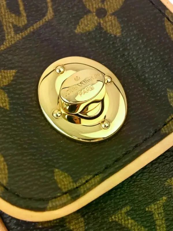 LOUIS VUITTON 2006 Tulum Pouch
