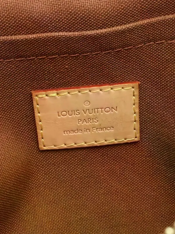 LOUIS VUITTON 2006 Bosphore Bum Monogram Crossbody Bag
