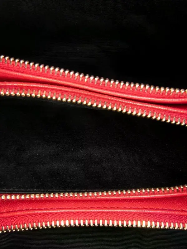 Saint Laurent Pre-owned 2019 Diamond Quilted Lambskin Angie Chain Bag