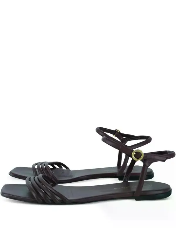 GIANVITO ROSSI Lena Leather Flat Sandals