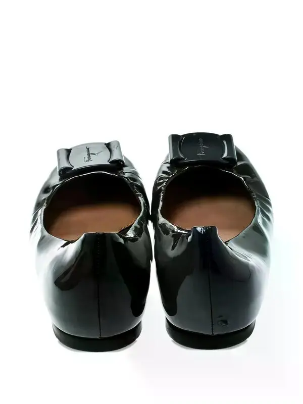 FERRAGAMO 2023 Patent Leather Bow Ballet Flats - Black