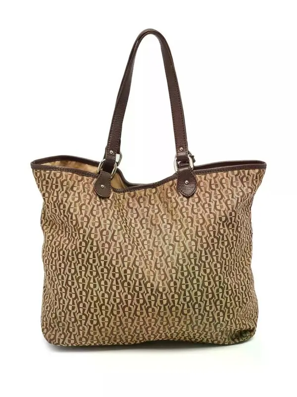 AIGNER Leather Shoulder Bag