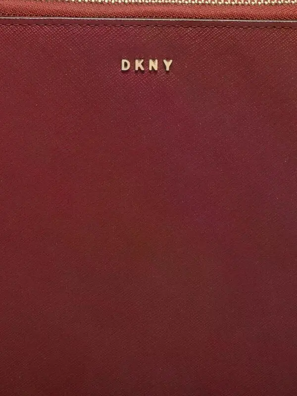 Dkny Bryant Leather Clutch Bag