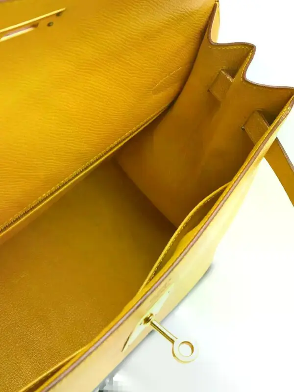 Hermès 1996 Kelly 32 Sellier Two-way Handbag - Yellow