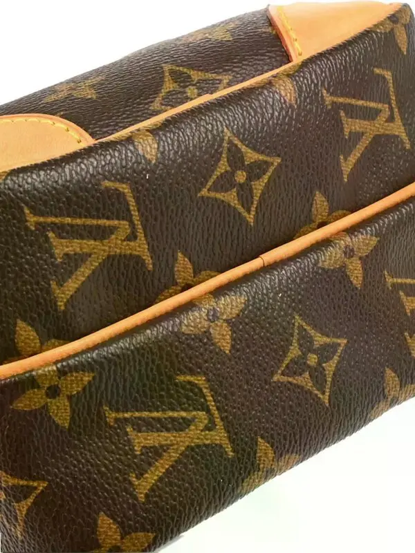 LOUIS VUITTON 2009 Amazon Crossbody Bag