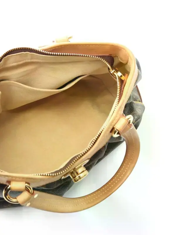 LOUIS VUITTON 2009 Boesi Pm Handbag