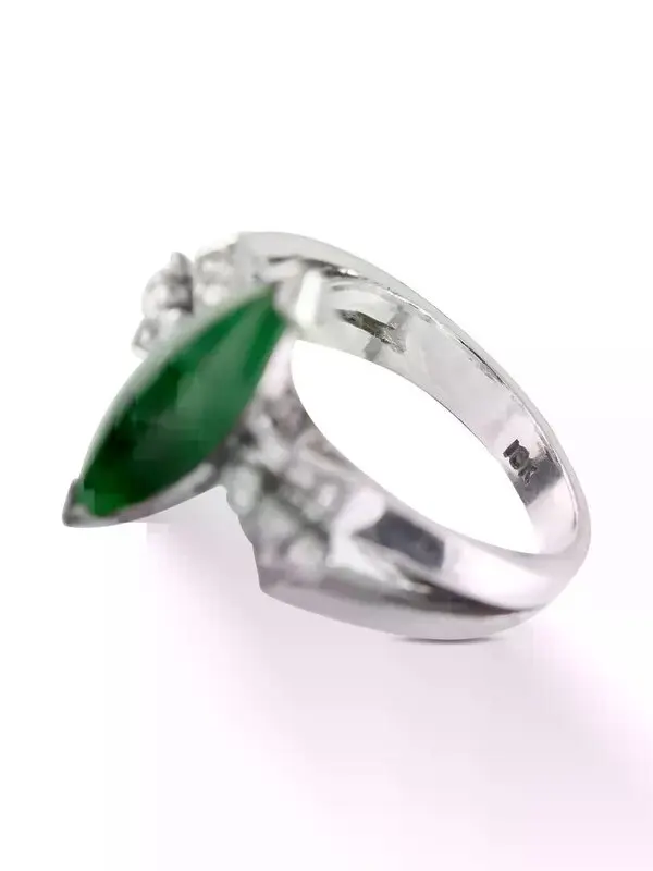 LB EXCLUSIVE 18k White Gold Jade And Diamond Ring