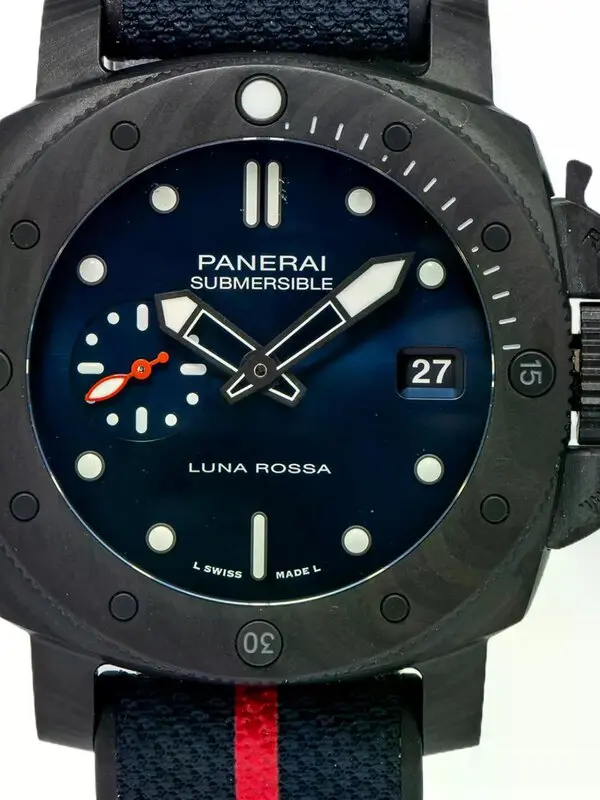 Panerai Submersible Luna Rossa 44mm