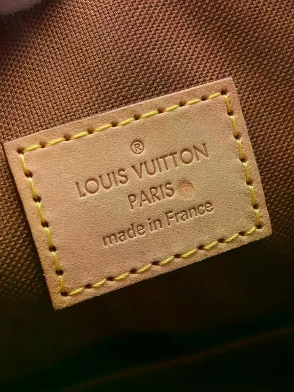 LOUIS VUITTON 2011 Lockit Tote Bag