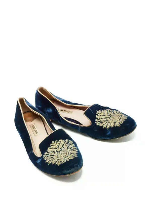 Miu Miu Embroidered Velvet Loafers - Blue