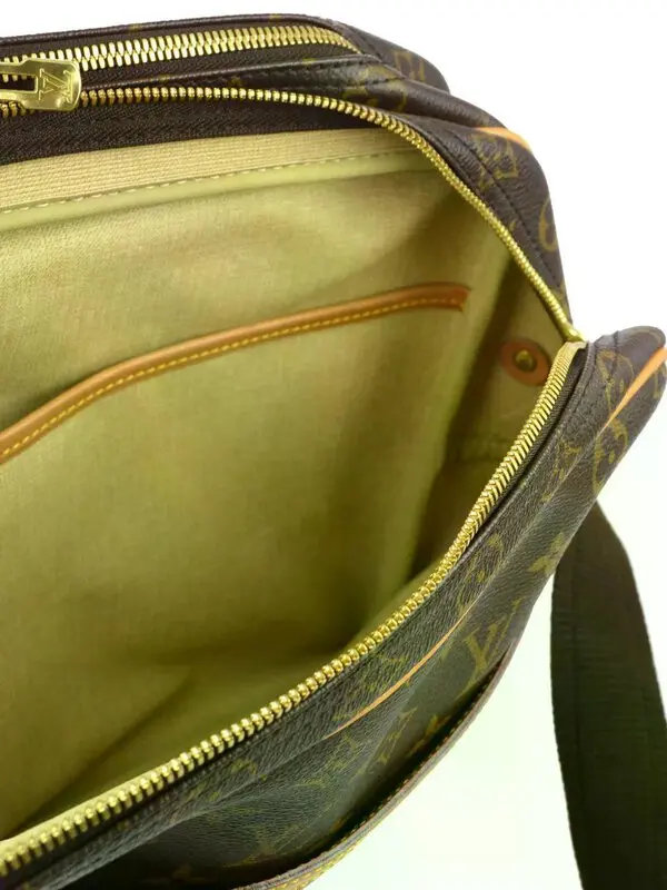 LOUIS VUITTON 2001 Reporter Gm Shoulder Bag