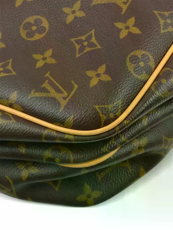 LOUIS VUITTON 2001 Reporter Gm Shoulder Bag