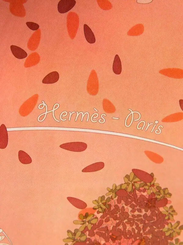 Hermès 2008 Offrandes D’ Un Jour D Rybaltchenko Silk Scarf - Orange
