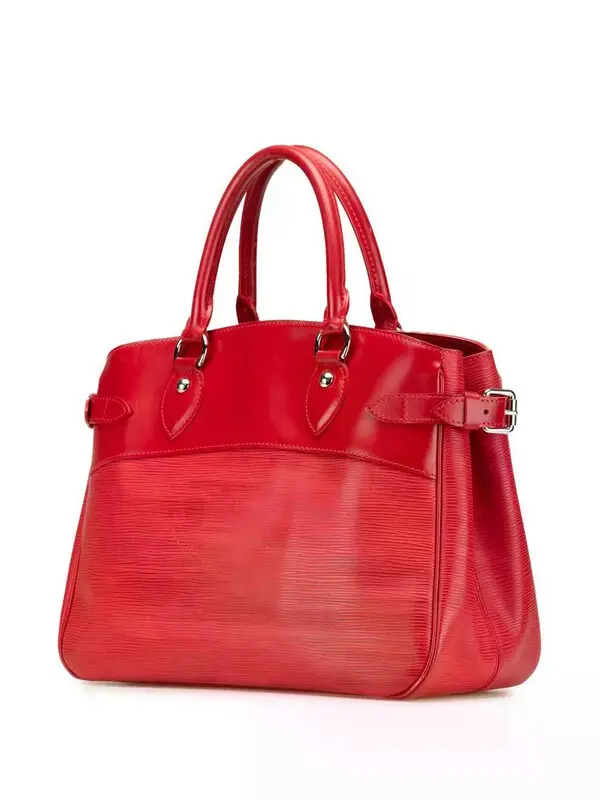 LOUIS VUITTON Pre-owned 2006 Epi Passy Pm Handbag - Red
