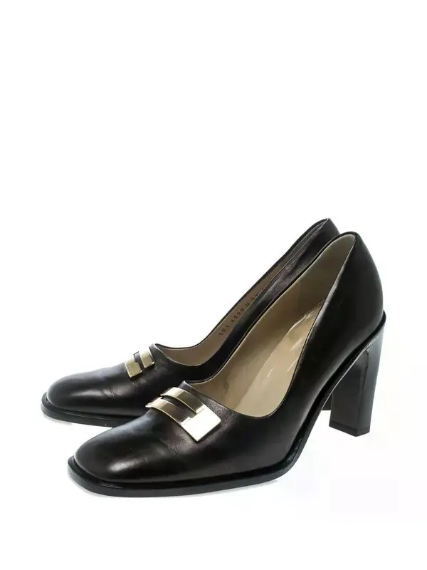 Gucci Leather Square Toe Pumps With Metal Accent