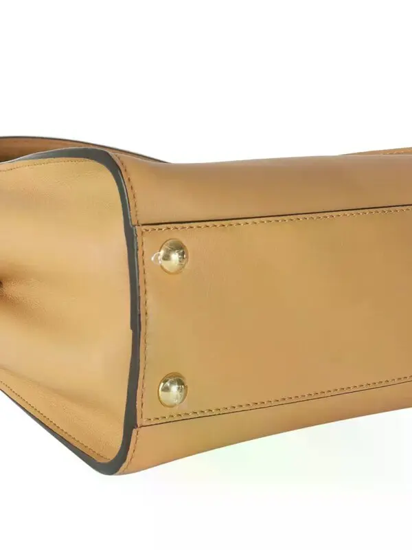 Fendi Peekaboo Shoulder Bag - Neutrals