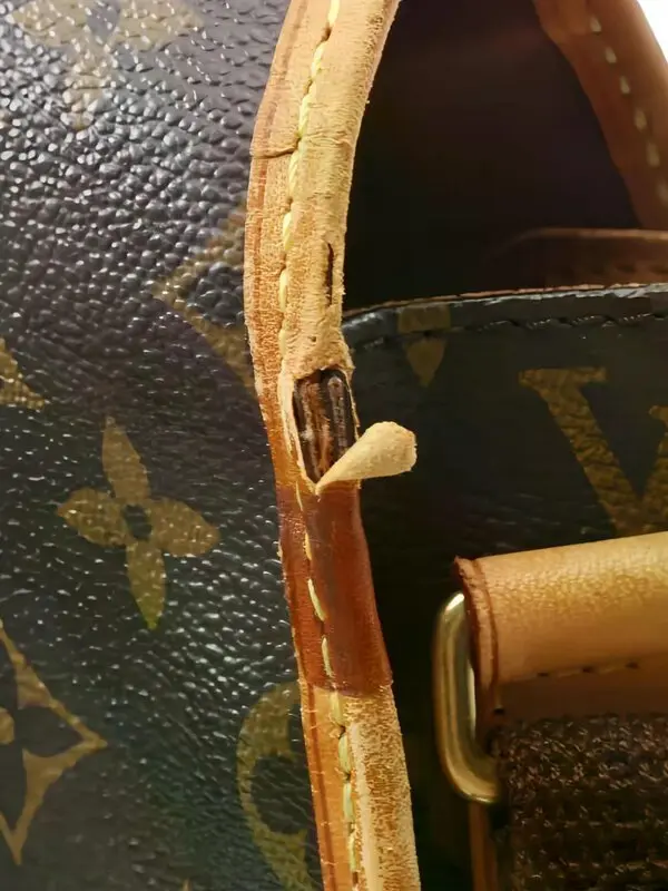 LOUIS VUITTON Bosforo Monogram Canvas Messenger Bag