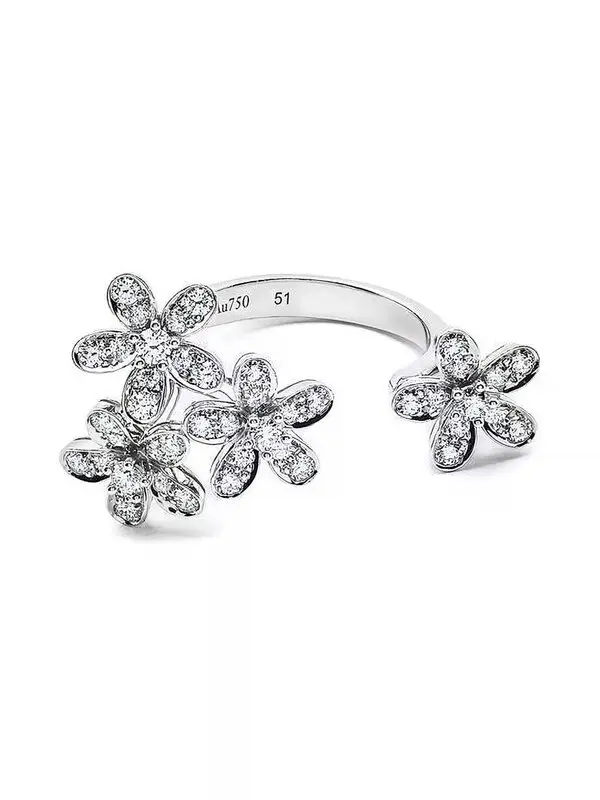 Van Cleef & Arpels 18k White Gold Socrate Diamond Between The Finger Ring - Silver