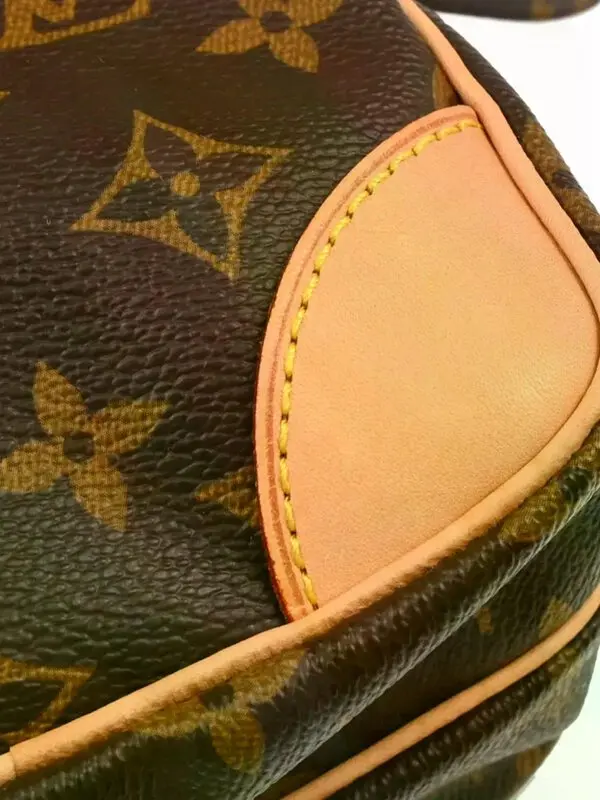 LOUIS VUITTON 2010 Amazon Crossbody Bag - Brown