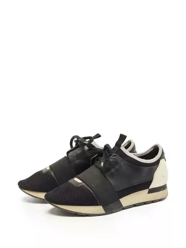 Balenciaga Low Top Lace Up Sneakers With Mesh Panelling - Black