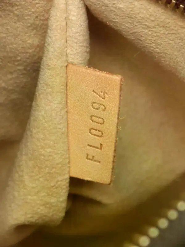 LOUIS VUITTON 2004 Looping Mm Shoulder Bag - Brown