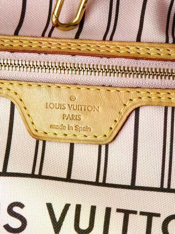 LOUIS VUITTON Neverfull Mm Monogram Canvas Tote Bag