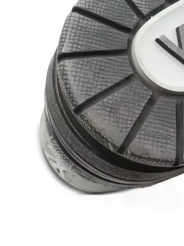 LOUIS VUITTON Trainer Sneakers