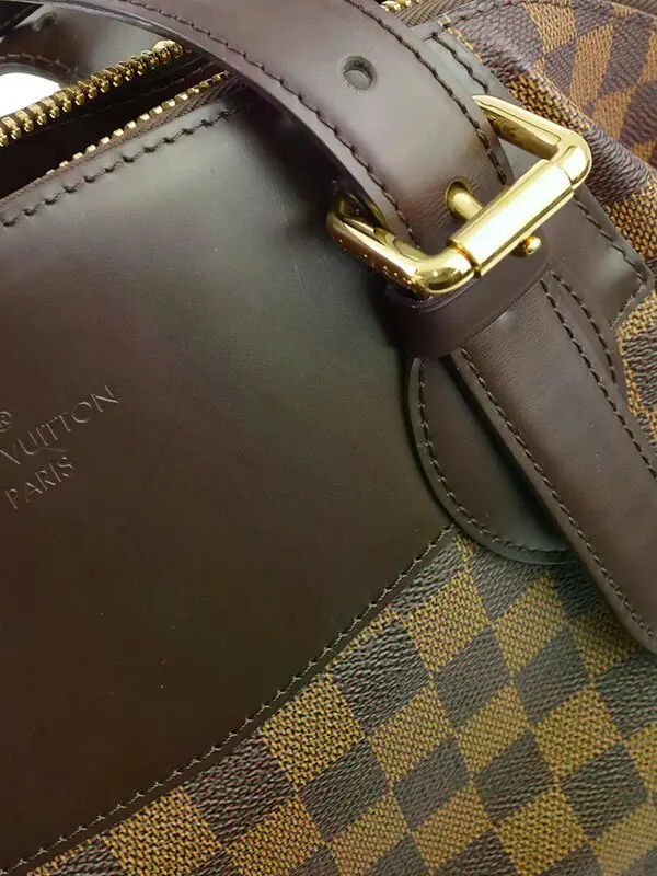 LOUIS VUITTON Verona Gm Handbag