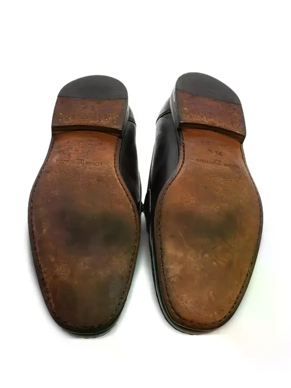 LOUIS VUITTON Santiago Loafers - Black