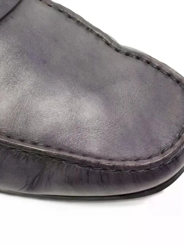 TOD'S Vintage Slip-on Loafers