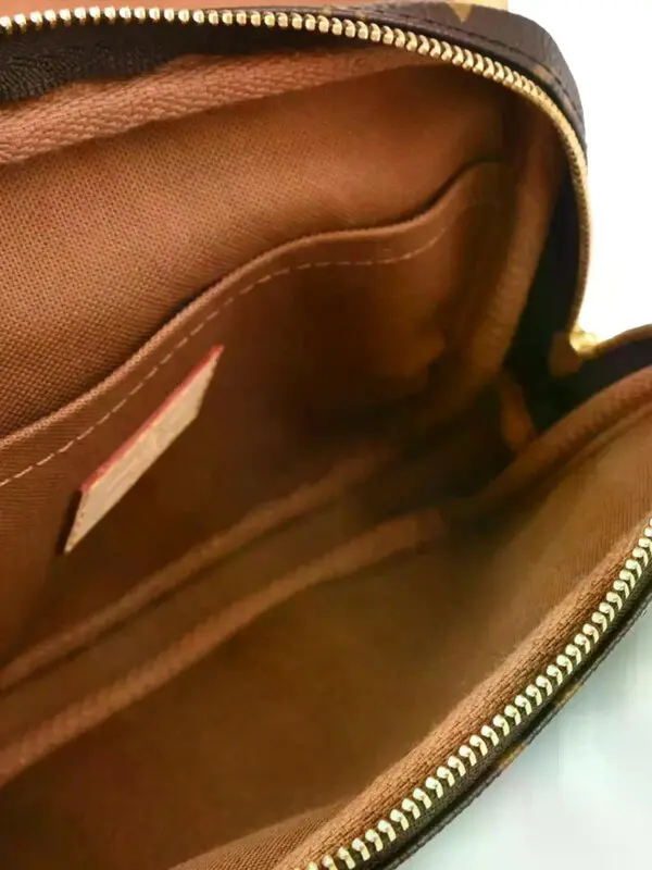 LOUIS VUITTON 2006 Bosphore Belt Bag