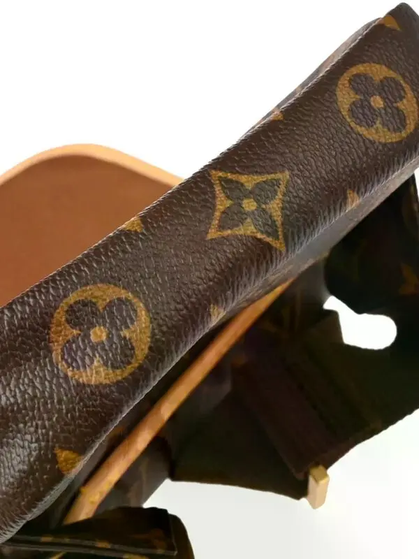 LOUIS VUITTON 2006 Bosphore Belt Bag