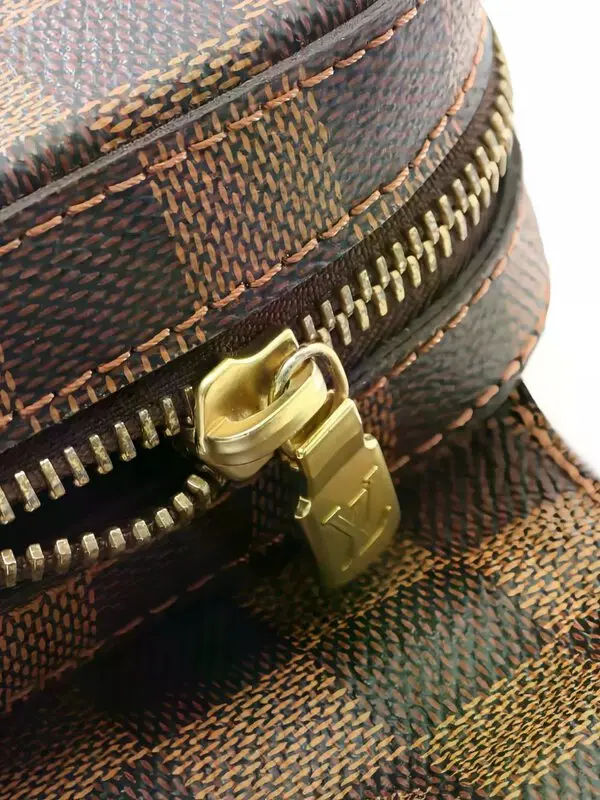 LOUIS VUITTON 2013 Damier Geronimos Body Bag