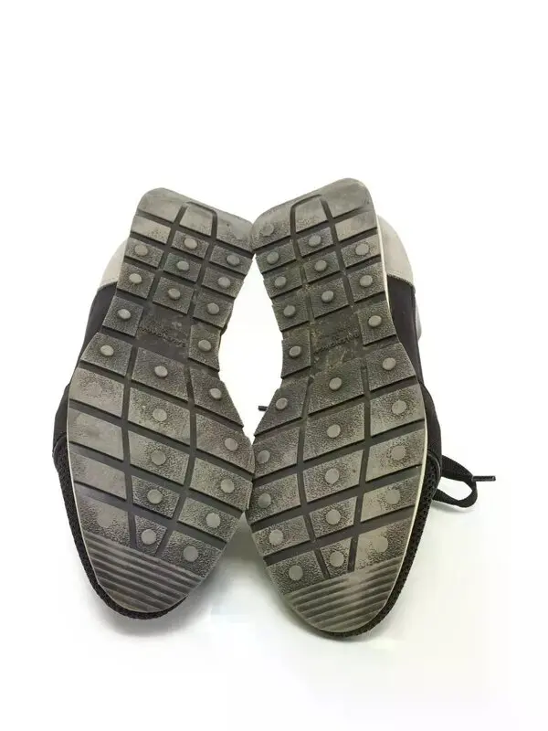 Balenciaga Panelled Sneakers - Black