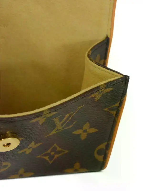 LOUIS VUITTON 2004 Pochette Florentine Belt Bag