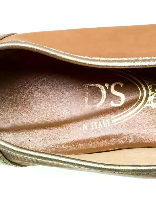 TOD'S Vintage Leather Sneakers - Neutrals
