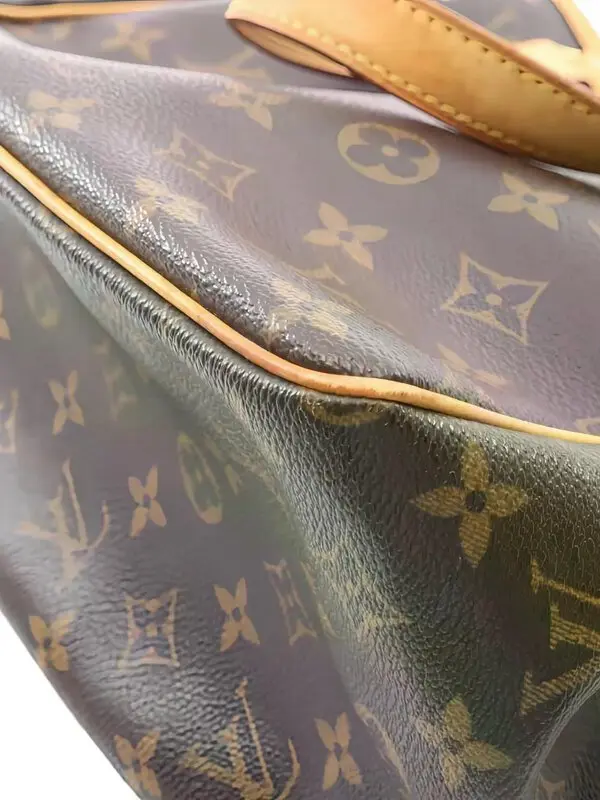 LOUIS VUITTON 2005 Batignolles Handbag