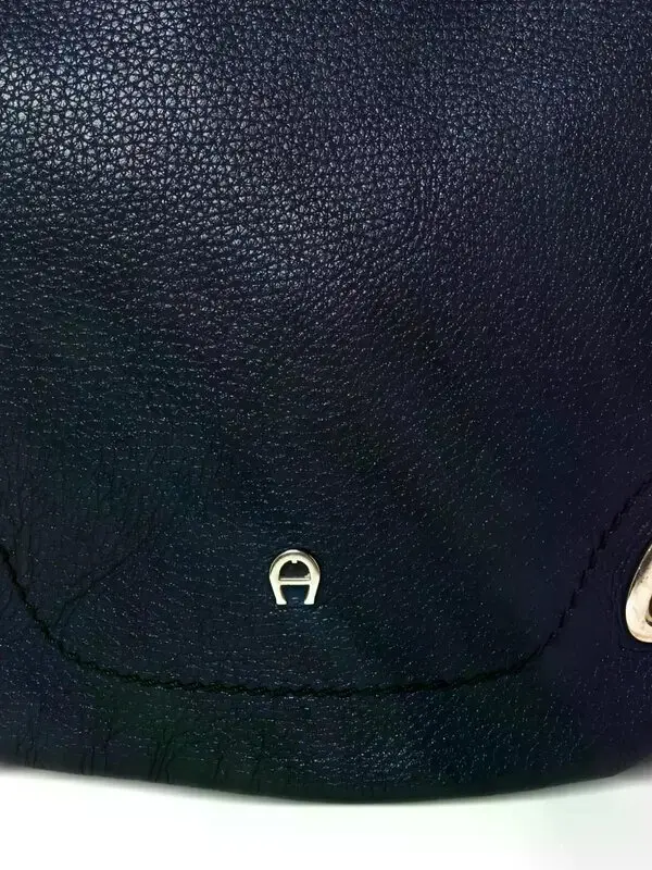 AIGNER Leather Shoulder Bag