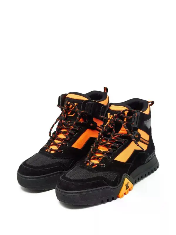 LOUIS VUITTON Logo-patch Boots