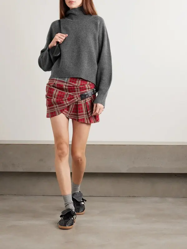 Guest In Residence Ribbed Cashmere Turtleneck Sweater