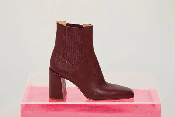 Gabriela Hearst Luke High-heel Ankle Boots In Textured Leather - Bordeaux