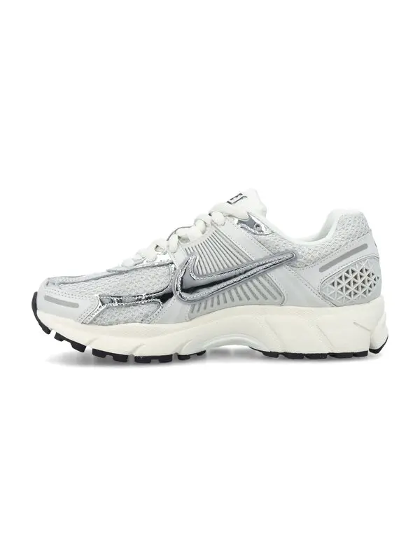 Nike Zoom Vomero 5 Sneakers