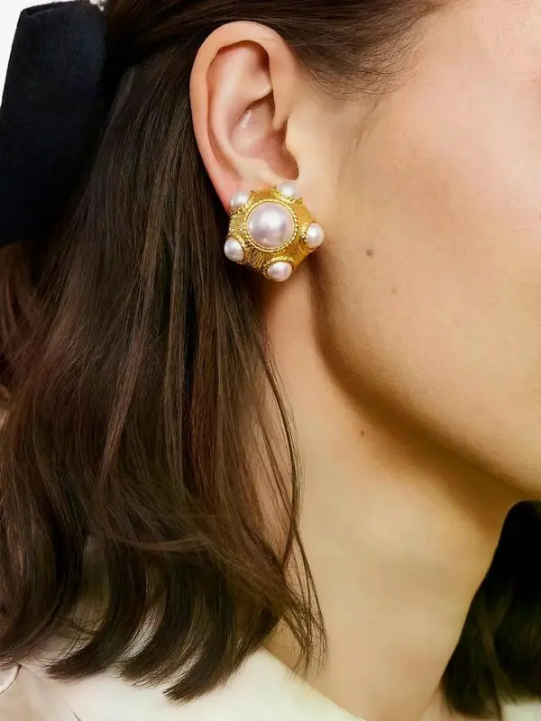 KENNETH JAY LANE Cabochon Pearl Clip-on Earrings